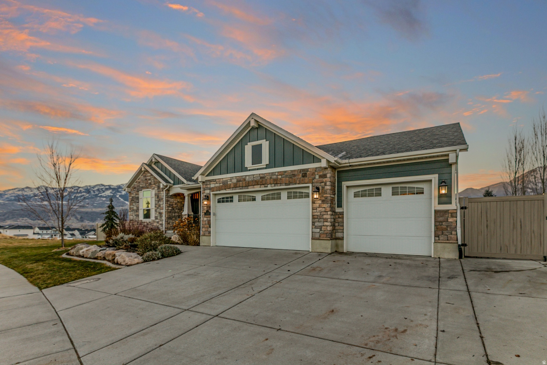 6101 N Latigo Ln Mountain Green UT 84050 | $1,077,000 | UtahRealEstate.com