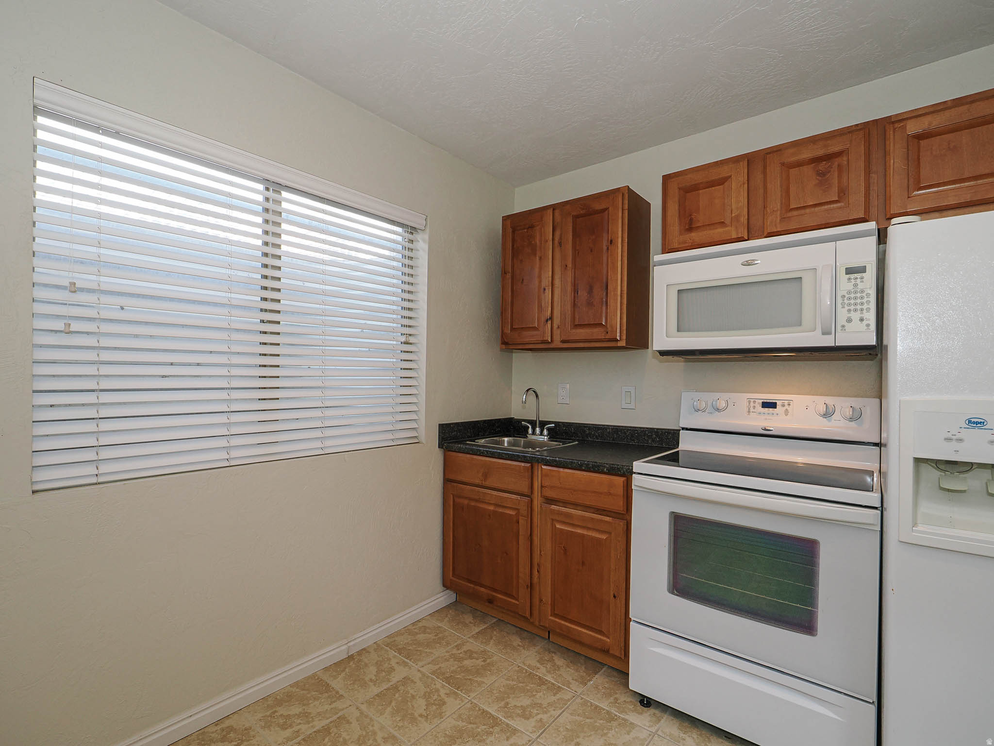 10036 S BIRDIE WAY South Jordan, UT 84095 - MLS 2131164