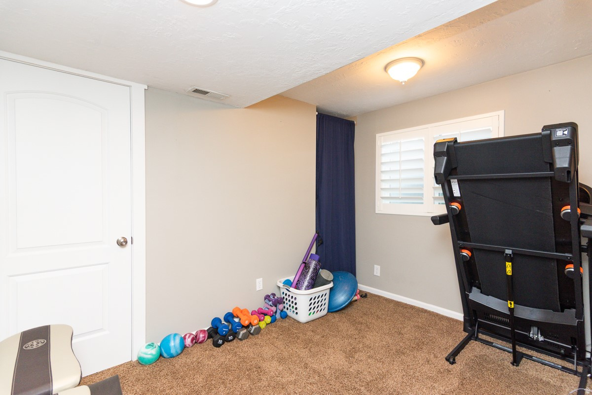 7367 S 2480 W West Jordan, UT 84084 - MLS 2131657