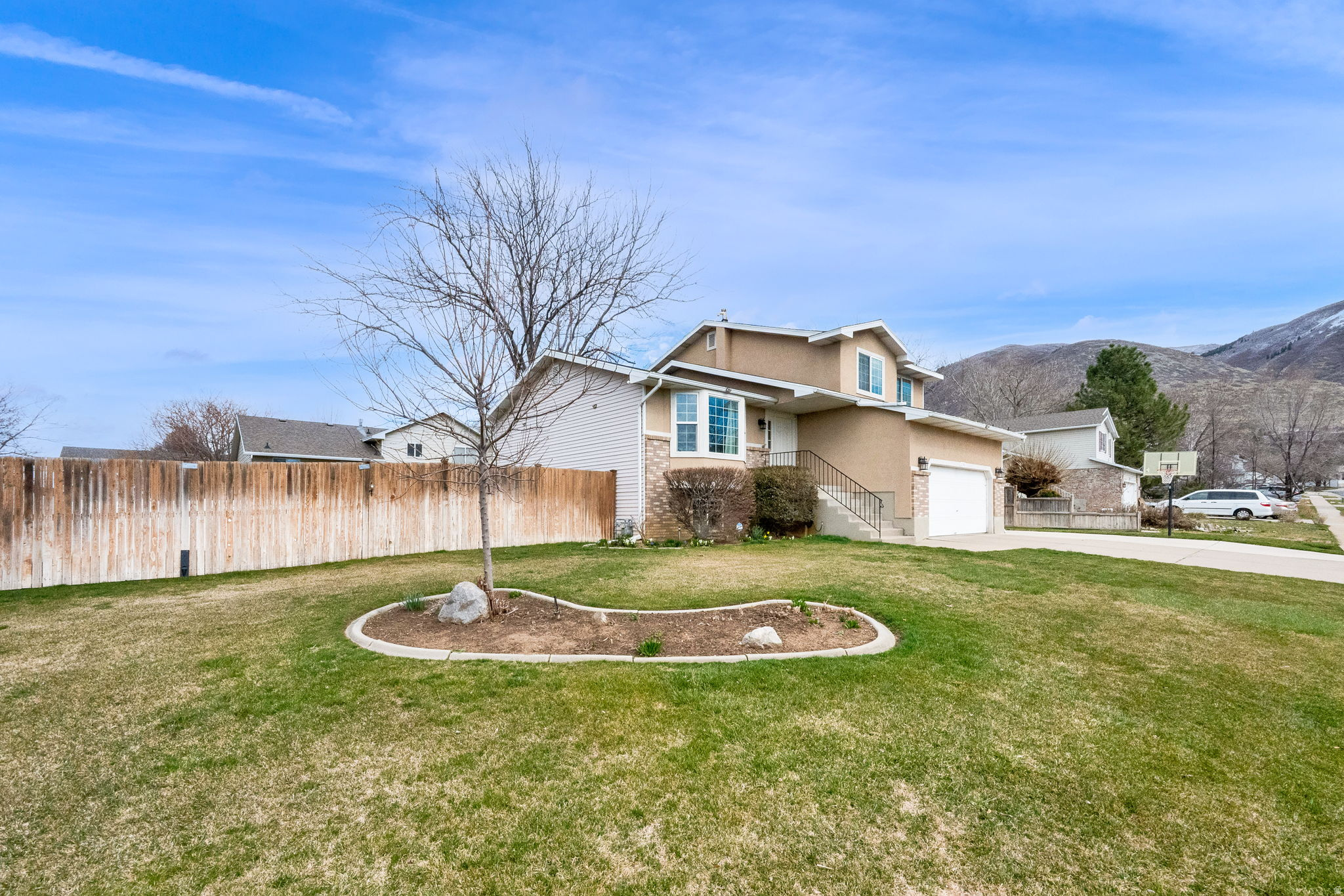 290 W 1350 N Centerville UT 84014 | $585,000 | UtahRealEstate.com