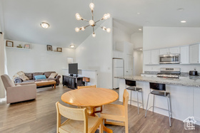 11061 S Gresham Dr South Jordan UT 84009 | $529,999 | UtahRealEstate.com