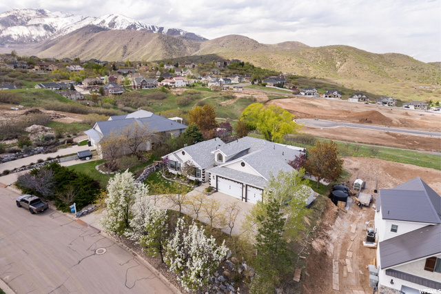 Your Dream Utah Property | $889,000 | 98 S Fairway Dr Elk Ridge UT ...