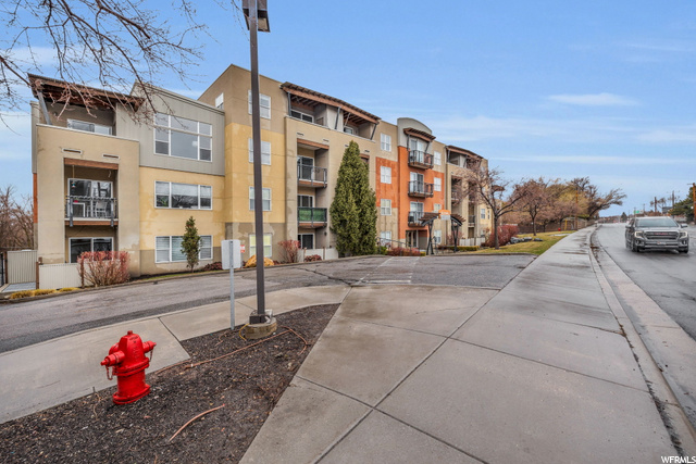 Your Dream Utah Property | $339,000 | 4340 S Highland Dr #403 Salt Lake ...